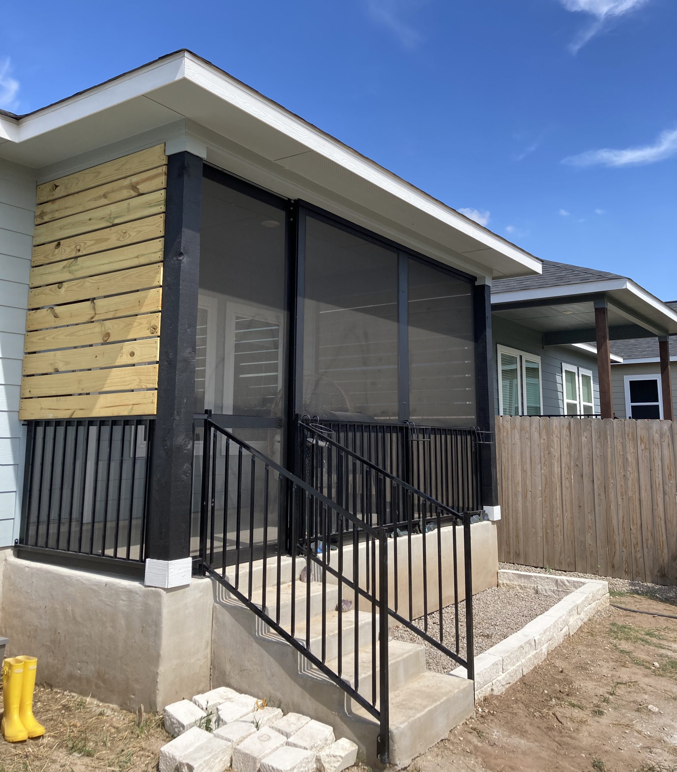 Screened Patio - Bad at it.